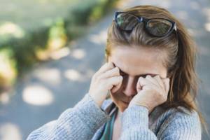 Eczéma des paupières : symptômes, causes et traitement - Association ...